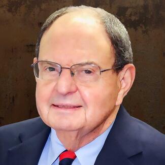 Distinguished Alumnus Award | Texas Exes