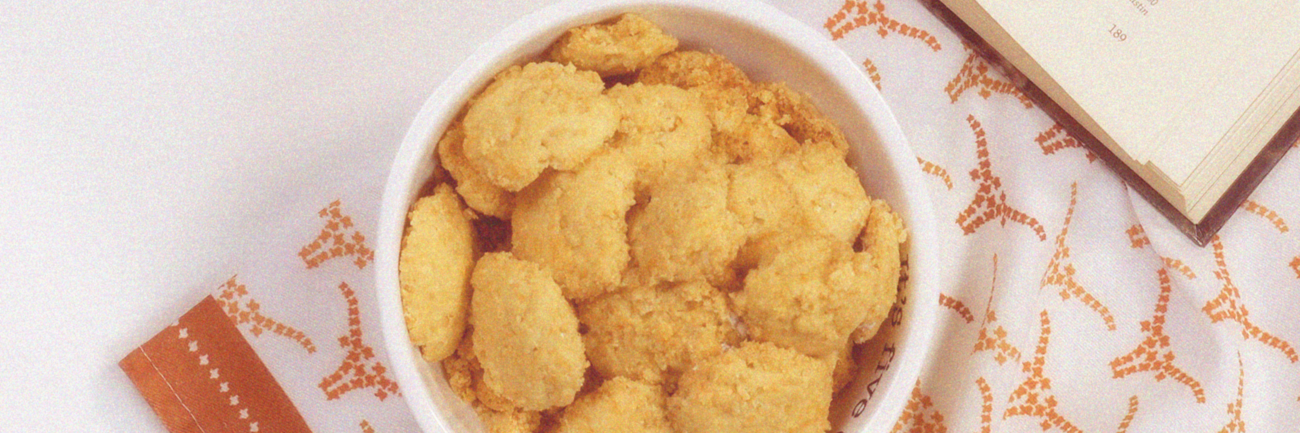 Longhorn Cheese Wafer | Texas Exes